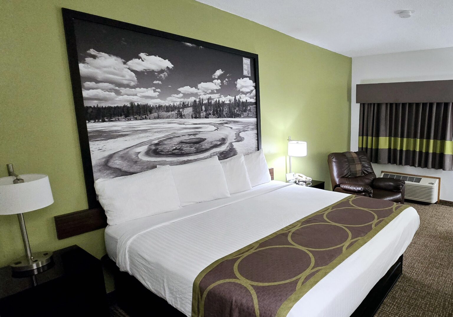 Forest City Inn